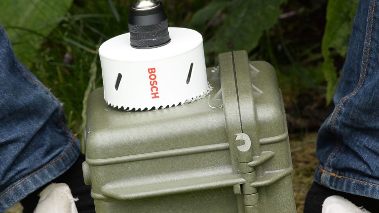 How to Make a DSLR Camera Trap Housing - Nature TTL