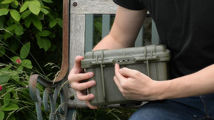 How to Make a DSLR Camera Trap Housing - Nature TTL