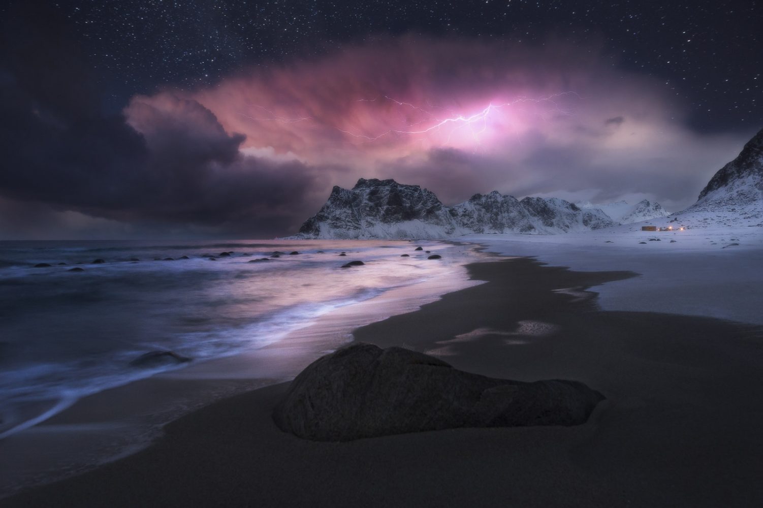 The Life of a Storm Chaser - Nature TTL