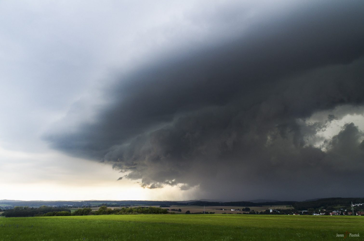 The Life of a Storm Chaser - Nature TTL