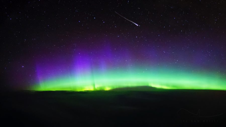 Natural Phenomenons Captured from a Plane's Cockpit - Nature TTL