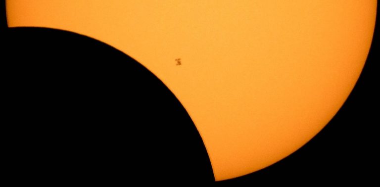 These are NASA’s Awe-Inspiring Images of the Solar Eclipse 2017 ...