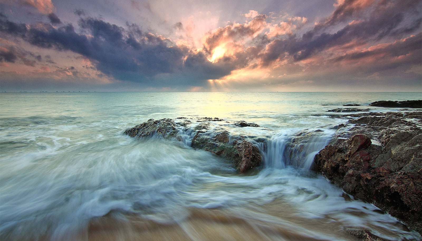 Weekly Photography Assignment: Foreground - Nature TTL