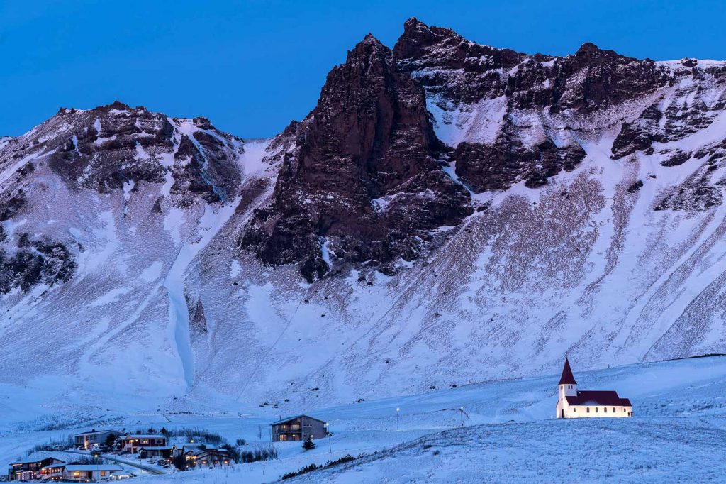 Why You Should Use a Telephoto Lens for Landscape Photos - Nature TTL