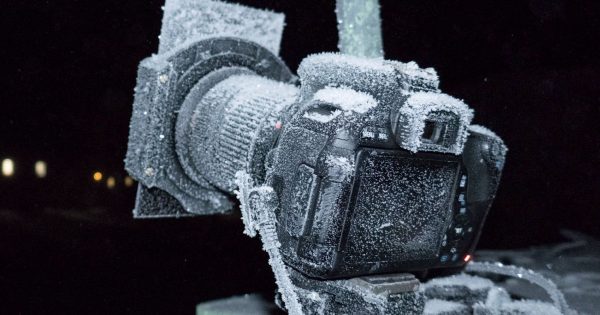 How to Use Cameras in Extremely Cold Temperatures - Nature TTL