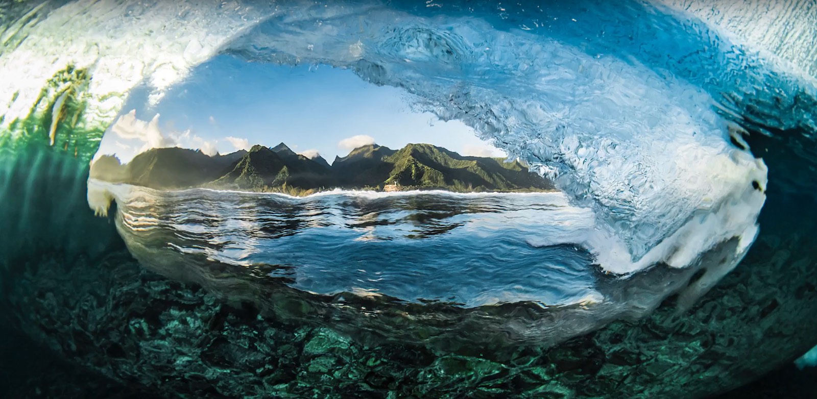 Photographer Shoots Landscapes from Inside Waves - Nature TTL