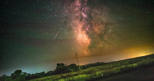 Watch the Earth Rotate in this Milky Way Time-lapse - Nature TTL