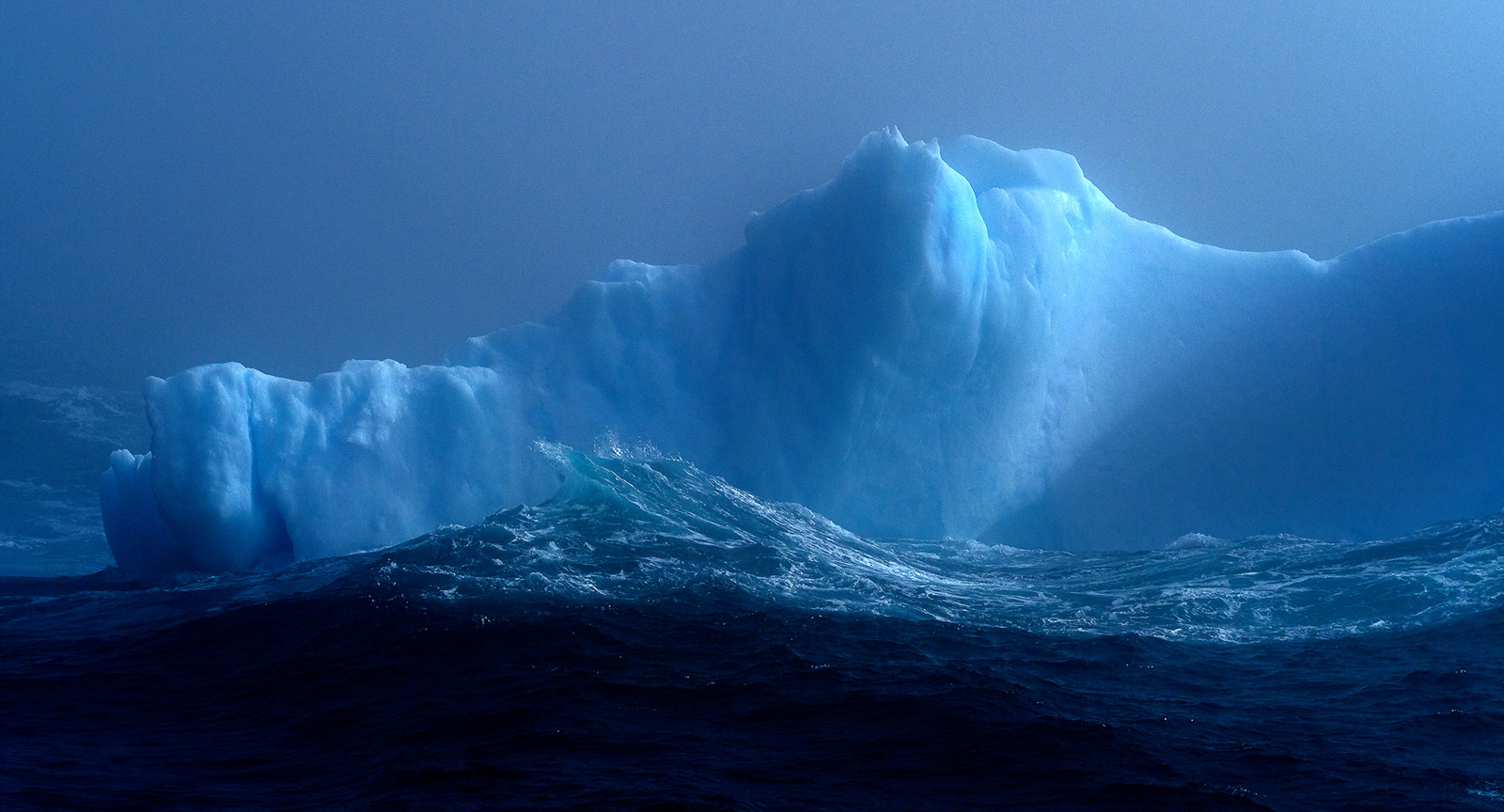 Iceberg Photography Tips: An In-depth Guide - Nature TTL