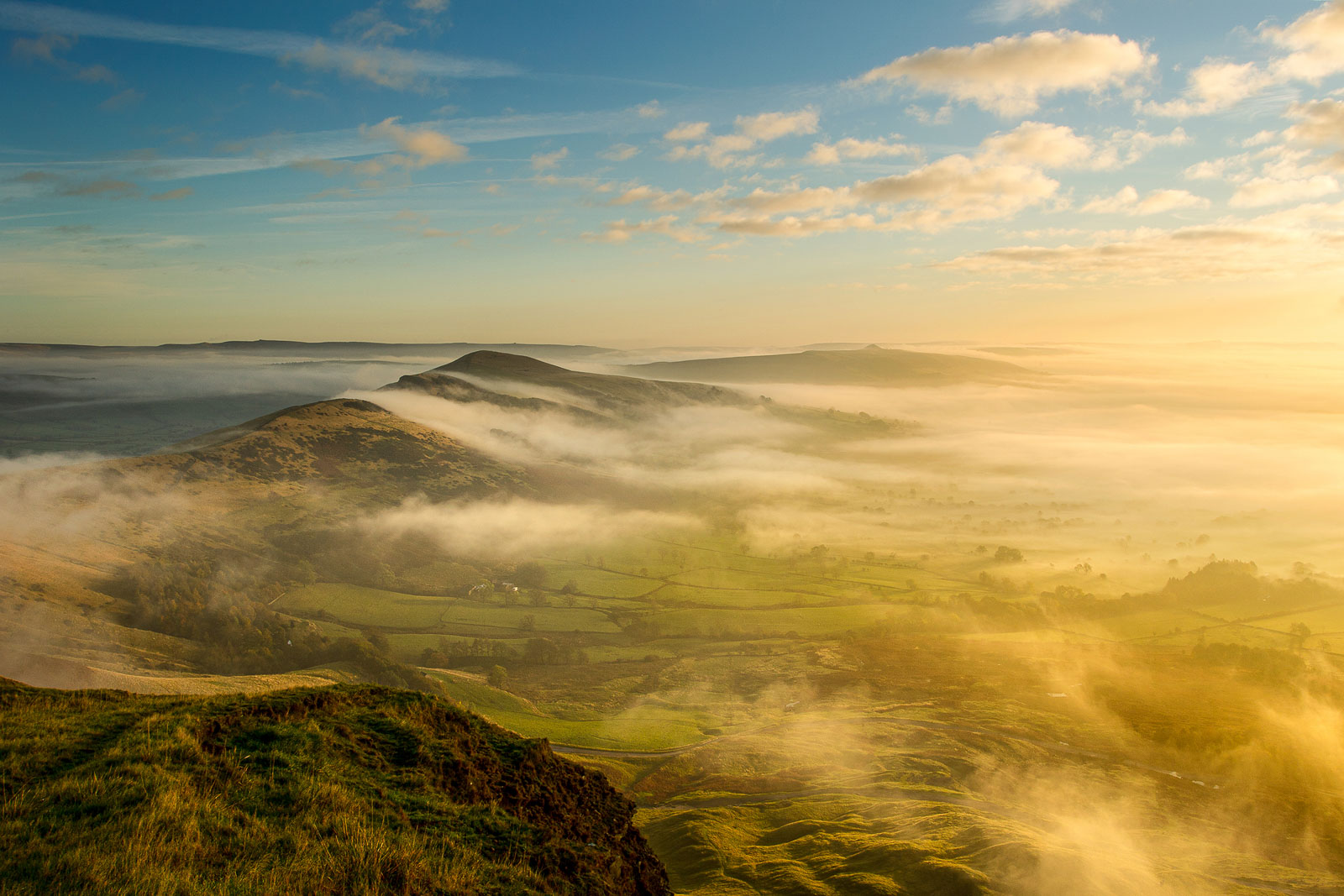 Best Places for Autumn Landscape Photography in the Peak District ...