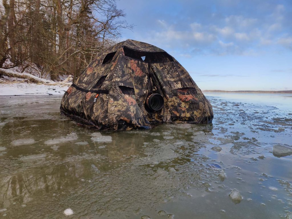 How to Use a Floating Blind for Nature Photography - Nature TTL