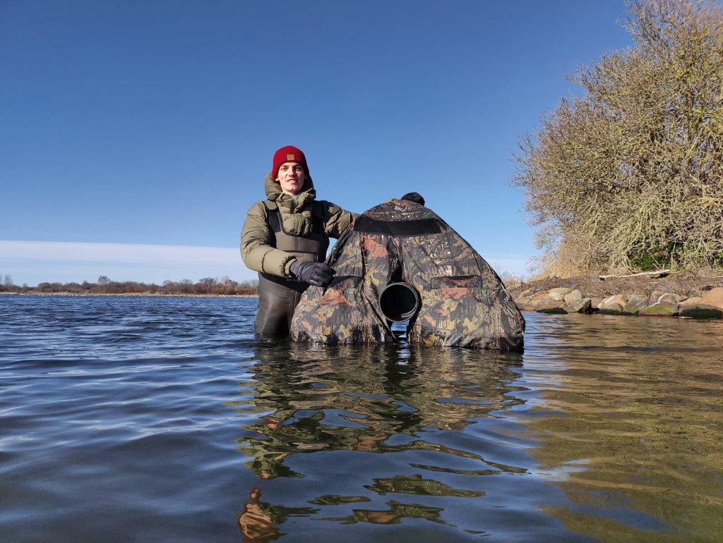 How to Use a Floating Blind for Nature Photography - Nature TTL